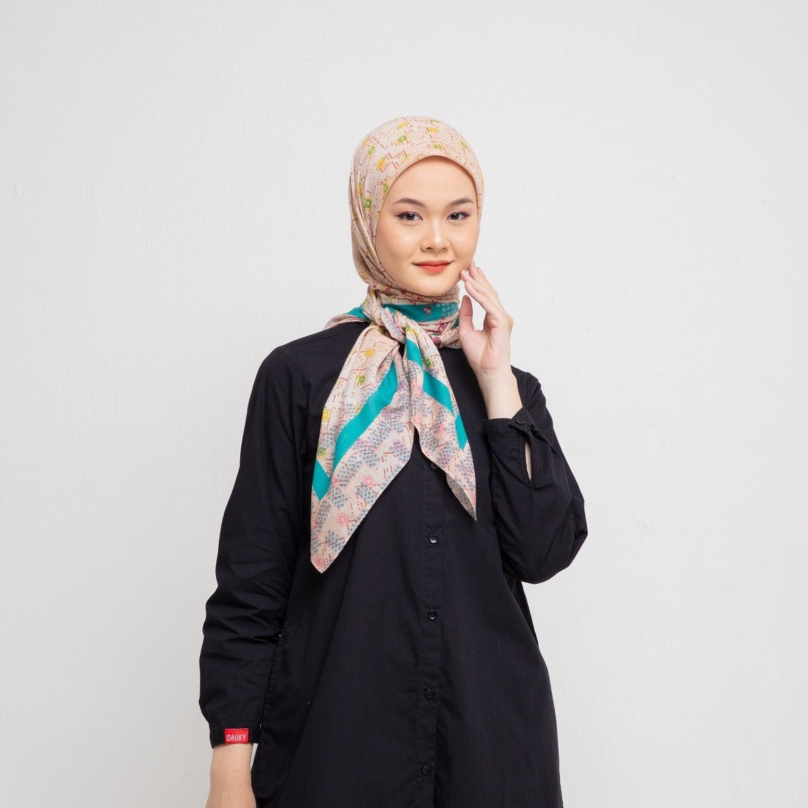 Dauky Bohe Pattern Scarf - Scarf Voal Premium dengan Motif Bohemian Geometris