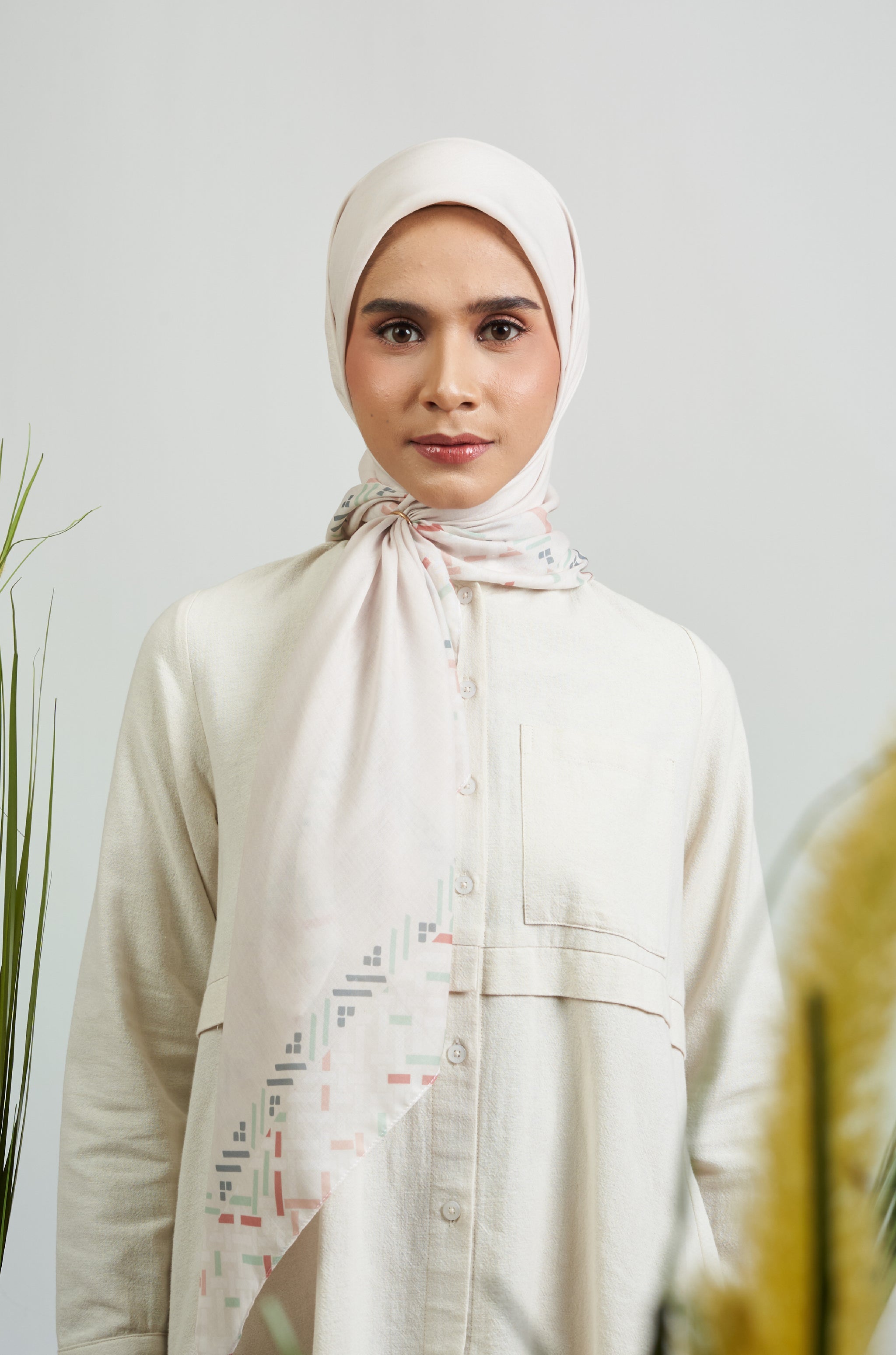 Decorative Geo Scarf - Cream