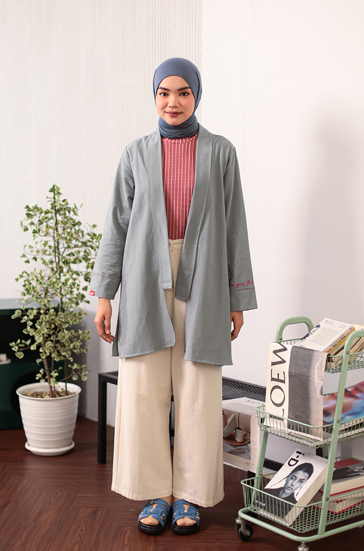 Outer Linen Oversized dengan Kontras Bordir Quotes - Simple & Nyaman