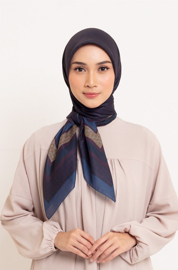 Locomotion Houndstooth Scarf - Voal Lembut dengan Motif Klasik Elegan ...