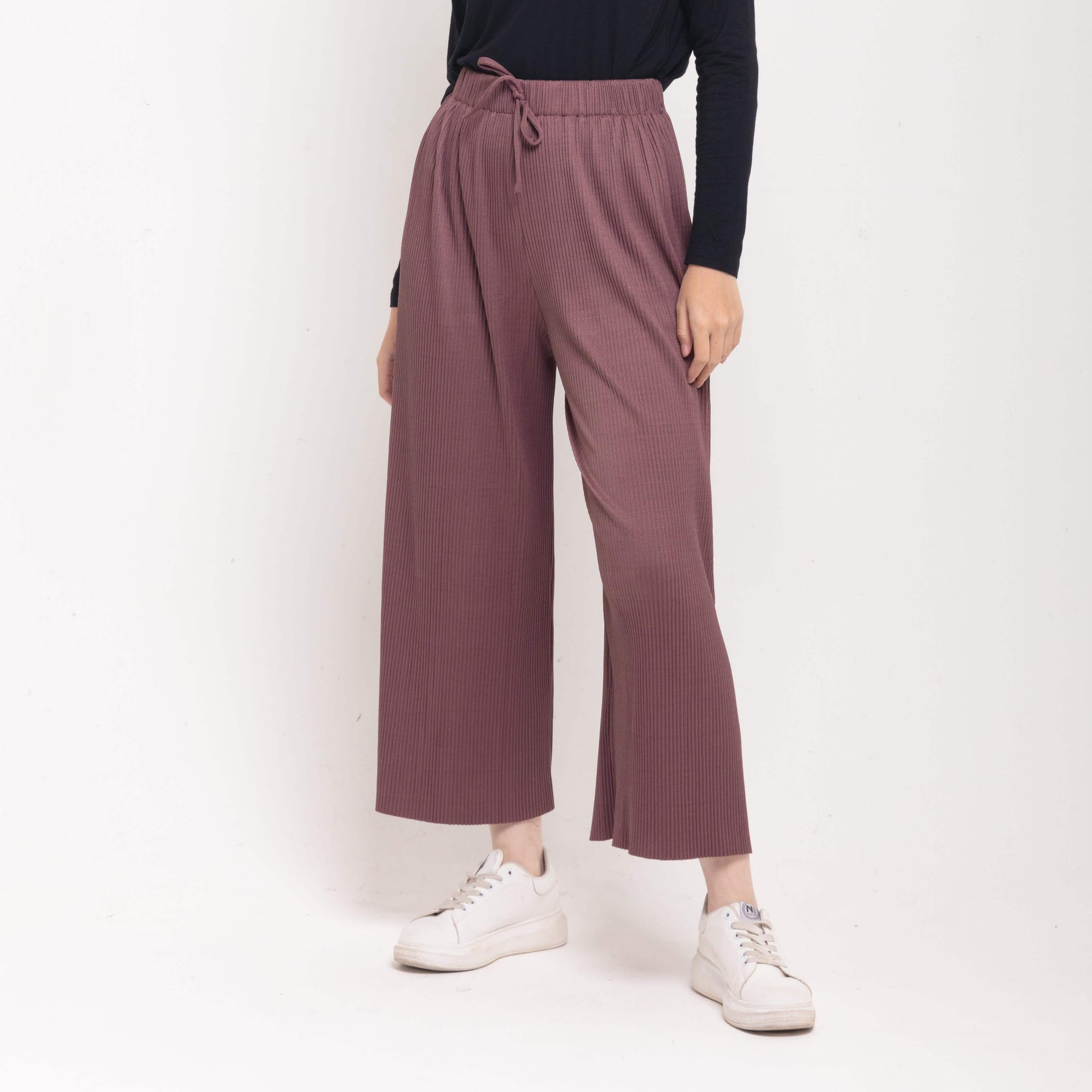 Kulot Pleats - Celana Chic dengan Material Hyget Premium | Dauky